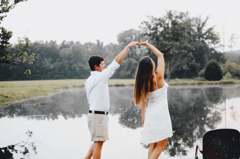 Engagement Photography Tips: 30 Key Techniques And Ideas