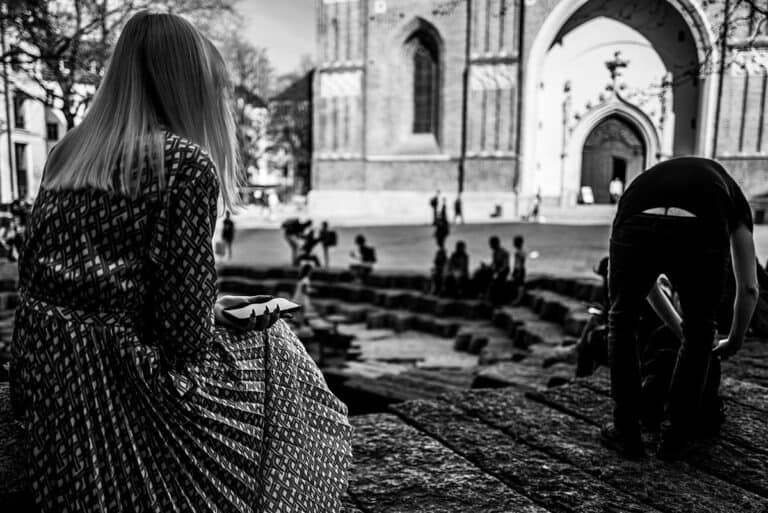 How To Master Street Photography: 8 Essential Tips And Tricks