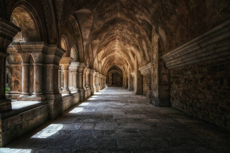 Old Architecture Photography: 5 Tips And Tricks