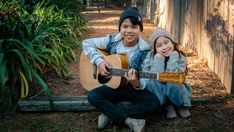 Sibling Photography Poses: 3 Essential Tips And Poses